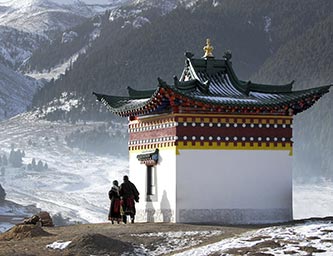 Viagem para Tibete por lagos sagrados e povoados de rica cultura